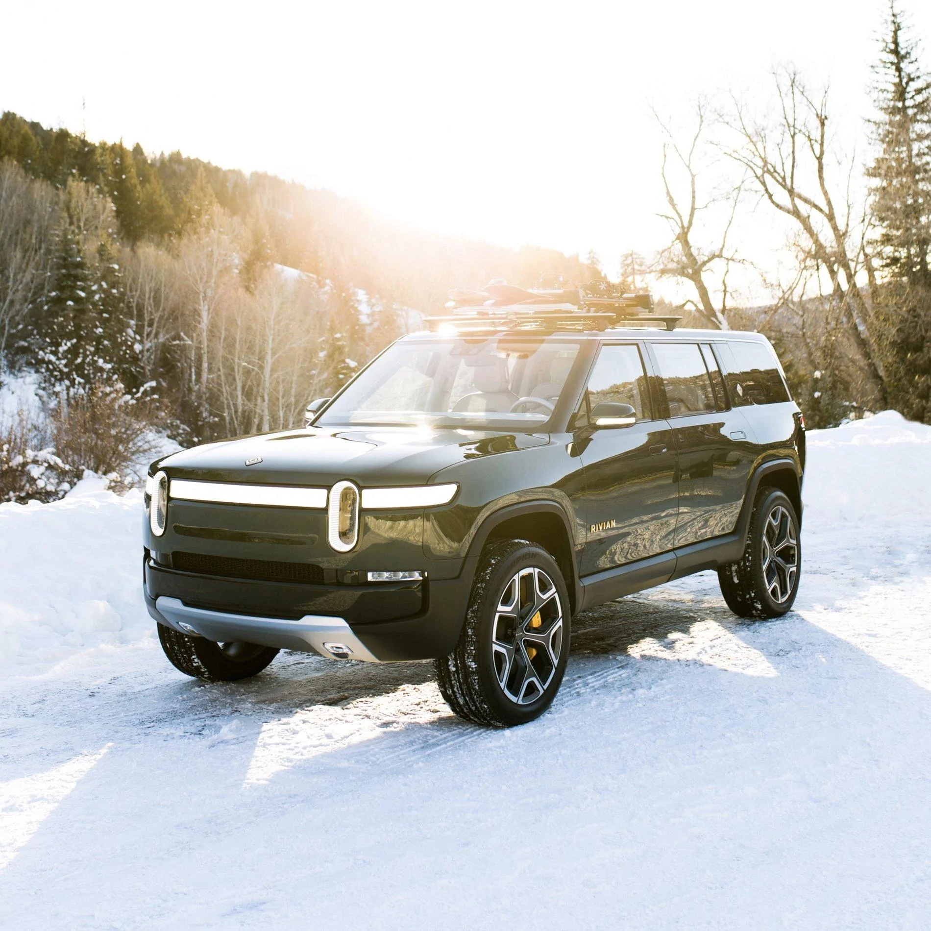 Rivian R1S in many different colors | Rivian Forum - R1T R1S R2 R3 News ...
