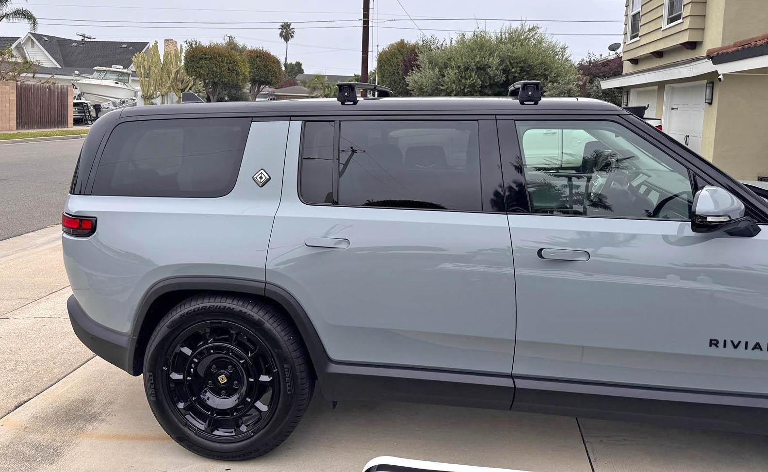 DIY darkout package | Rivian Forum - R1T R1S R2 R3 News, Specs, Models, RIVN Stock ...