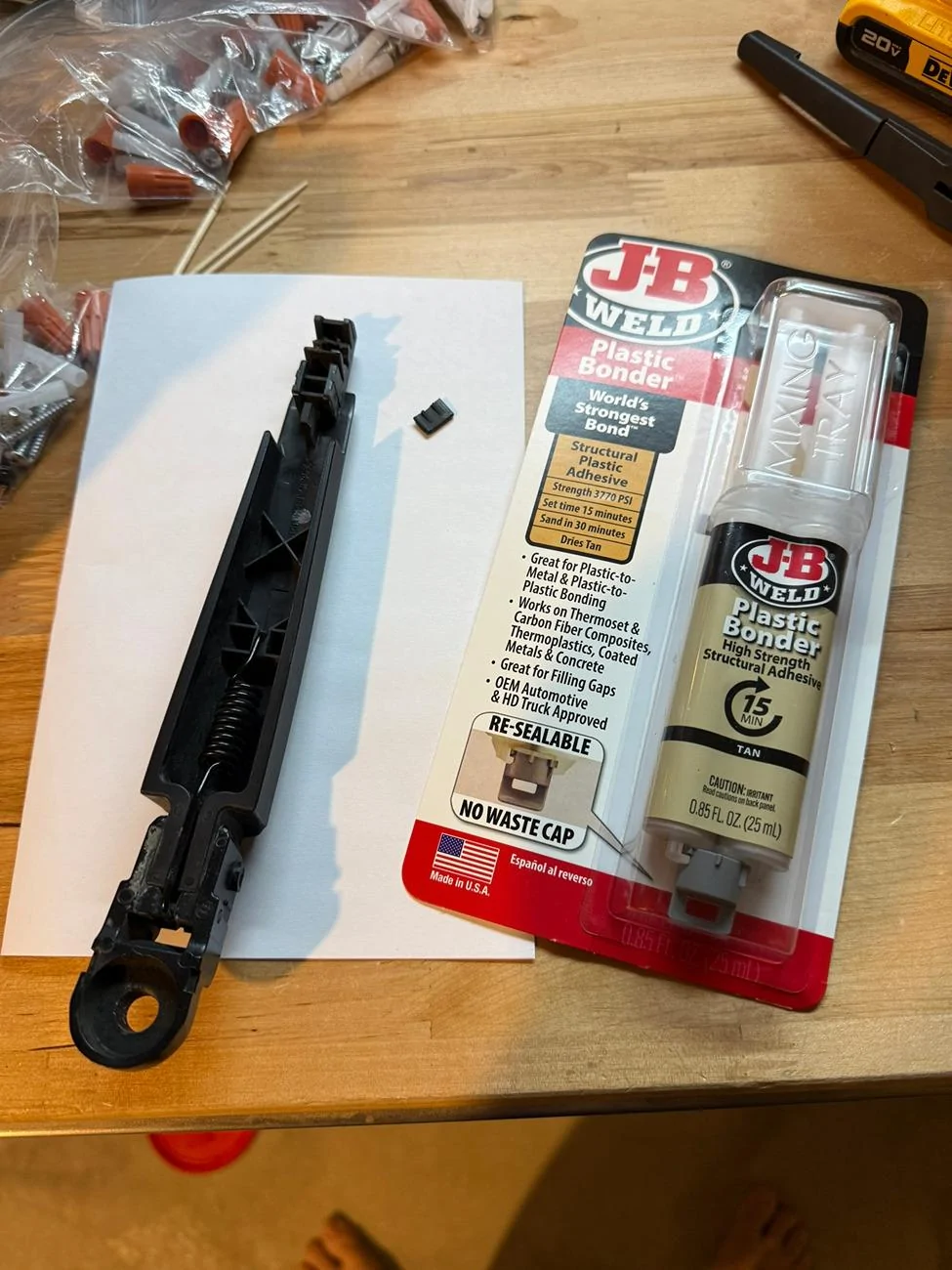 Instructions: How to change rear wiper blade on R1S (with pictures ...