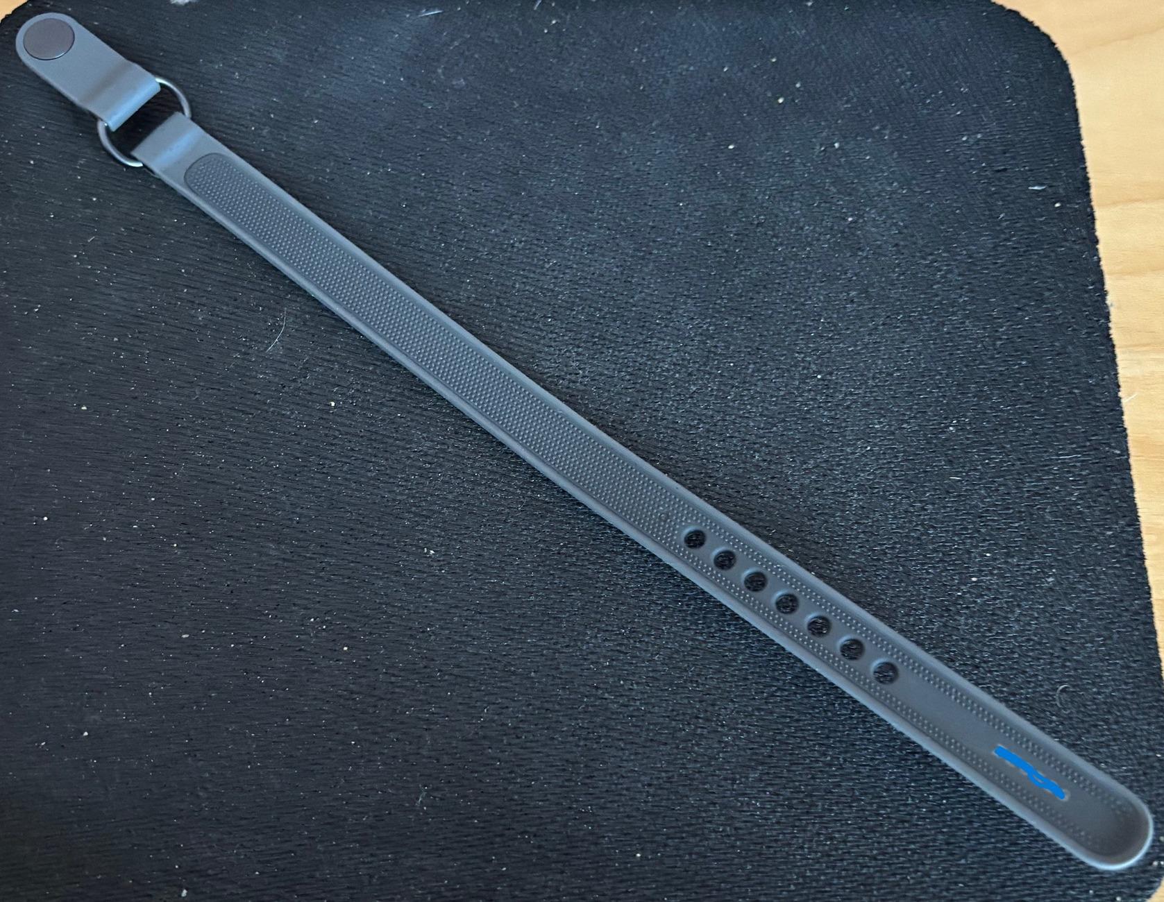 North Carolina - NEW Rivian Wrist Band - Gray Speckeled | Rivian Forum ...
