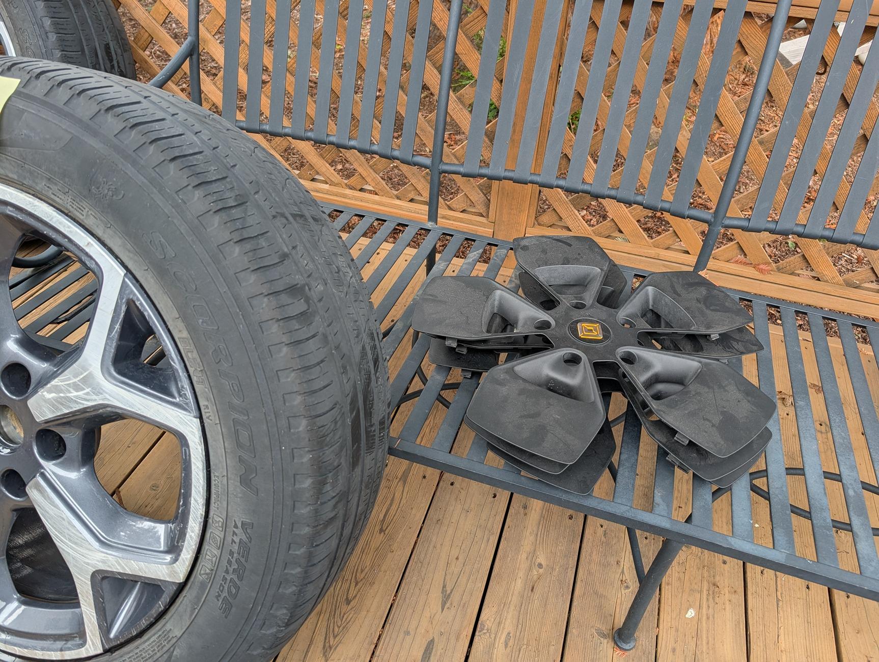California - FS: 2 x 21" wheels w/ TPMS & aero covers | Rivian Forum ...