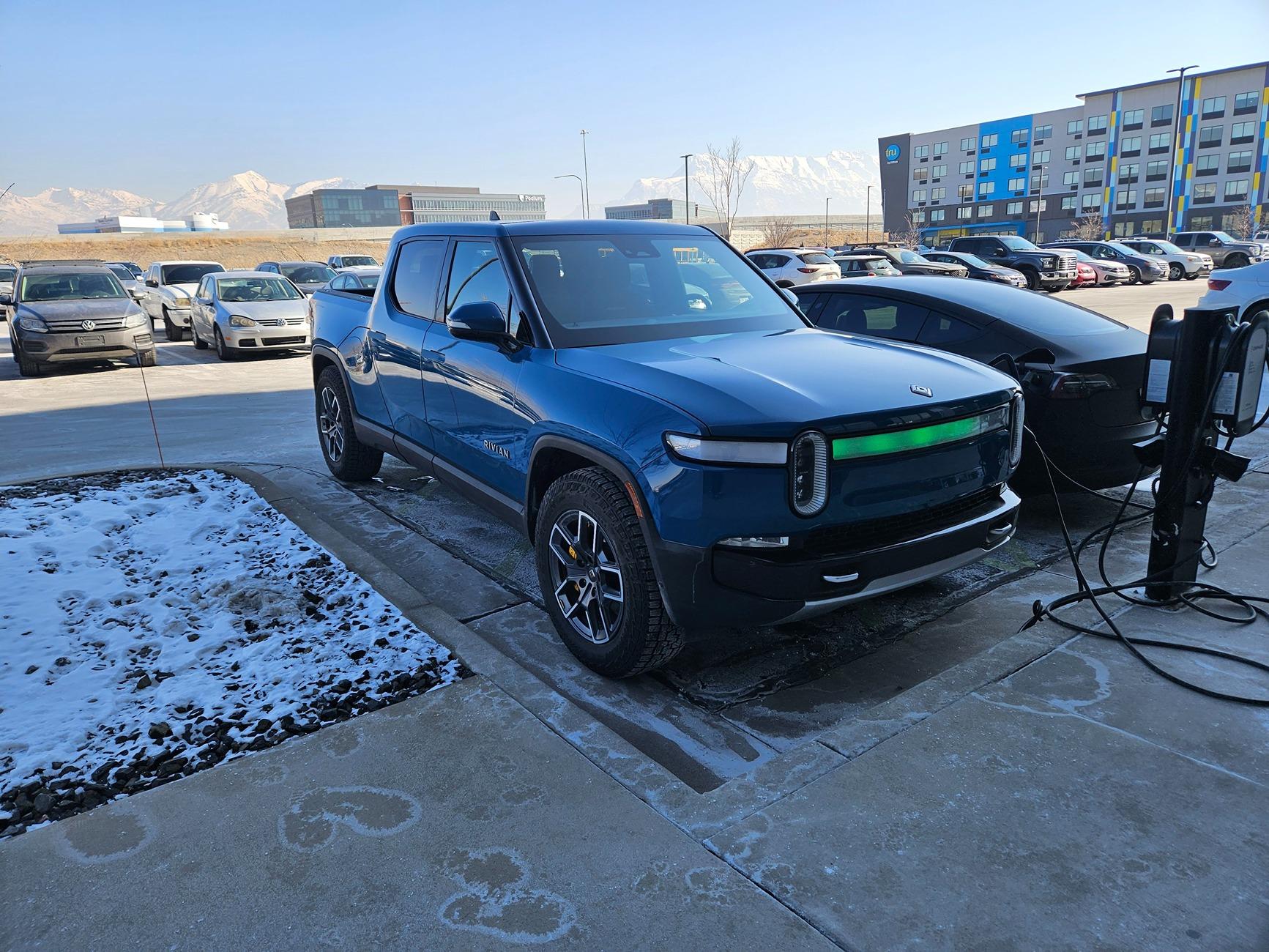 Gen1 Quad From a Gen2 Owner’s Perspective | Rivian Forum - R1T R1S R2 ...