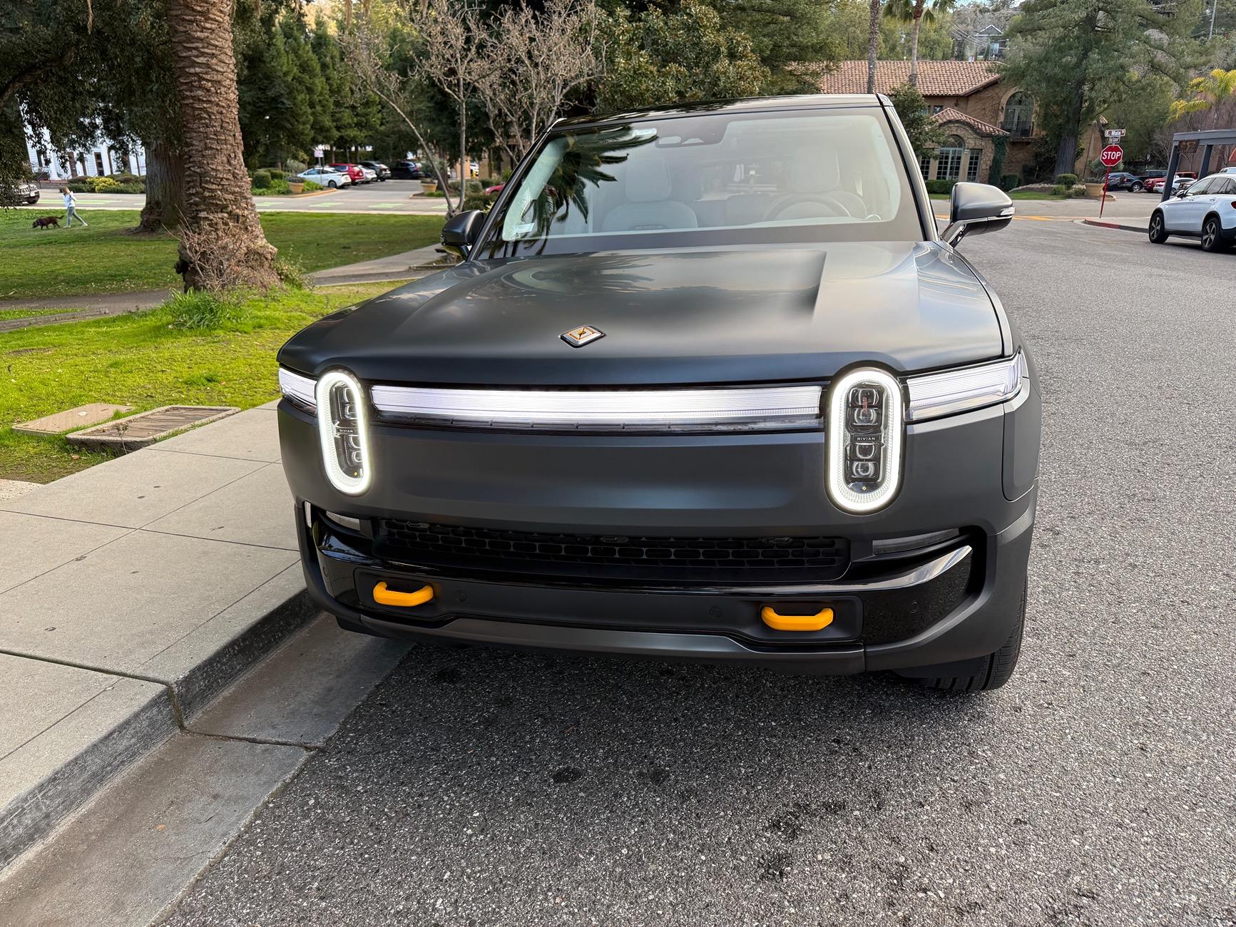 2025 R1S Gen 2 w/ Stealth ("Satin?") PPF and Uniden R9w Install ...