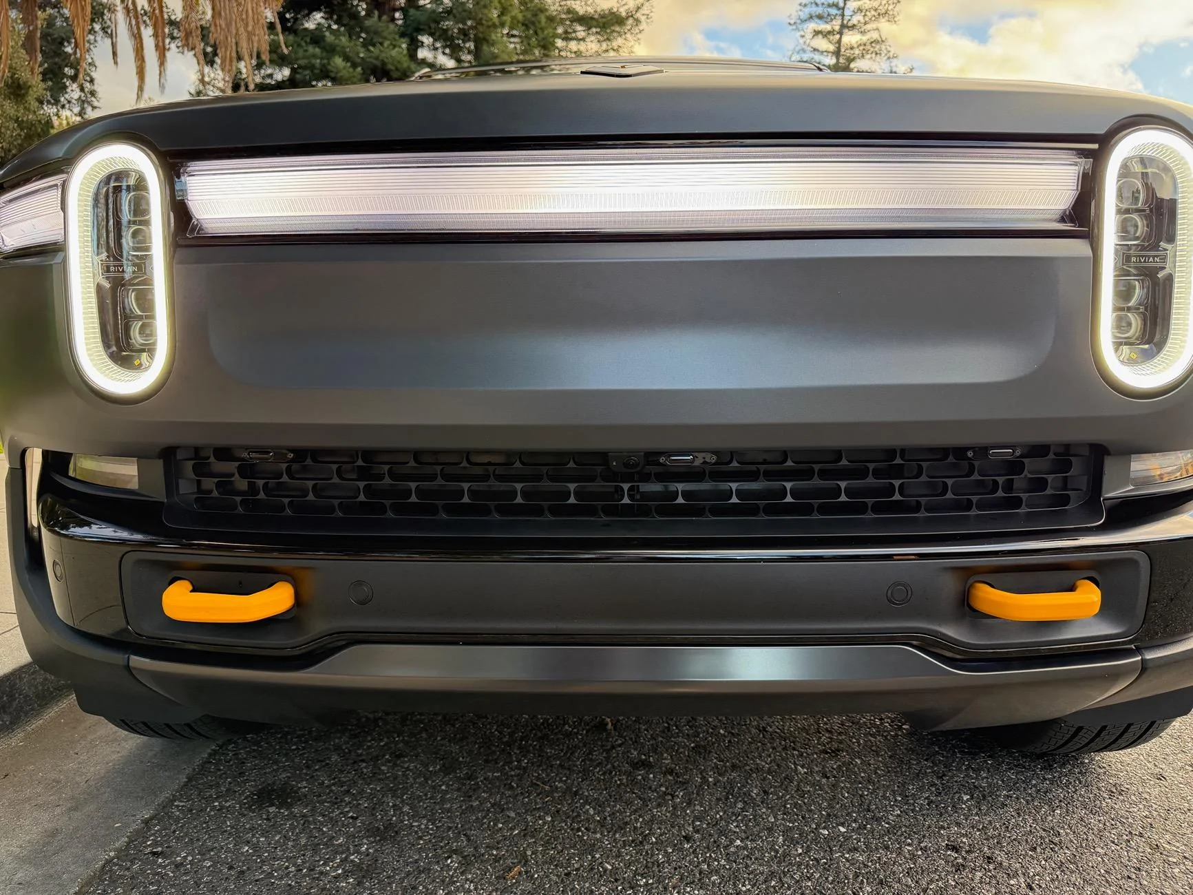 2025 R1S Gen 2 w/ Stealth ("Satin?") PPF and Uniden R9w Install | Rivian Forum - R1T R1S R2 R3 ...