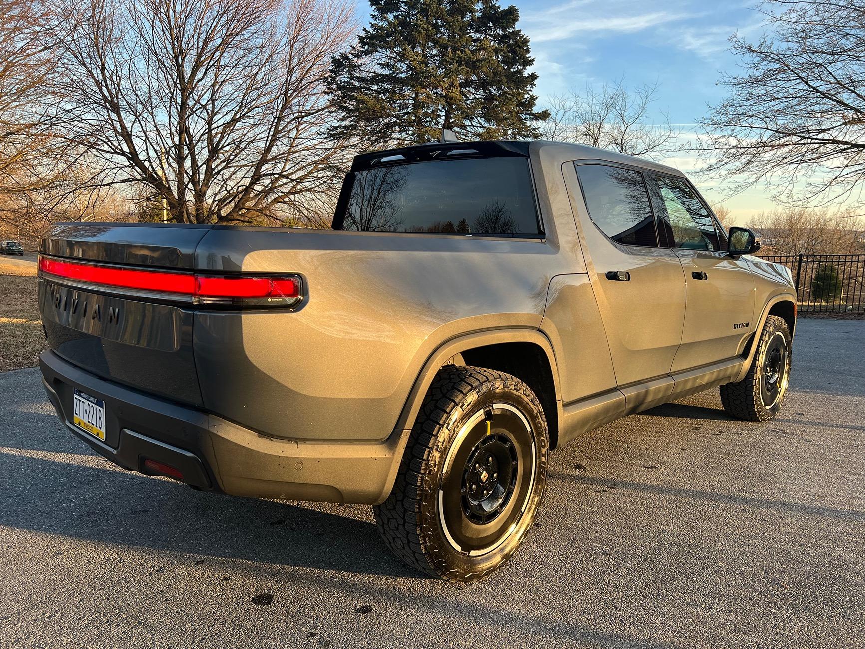 Toyo Open Country III a/t evs on 22s | Rivian Forum - R1T R1S R2 R3 ...