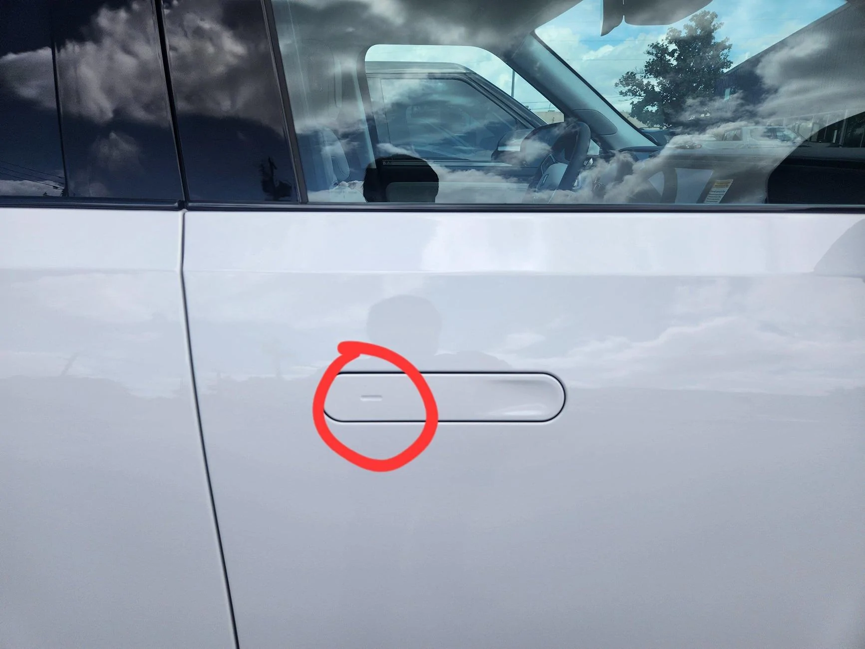 Gen 2 Missing Door Handle Touch Sensor? | Rivian Forum - R1T R1S R2 R3 ...