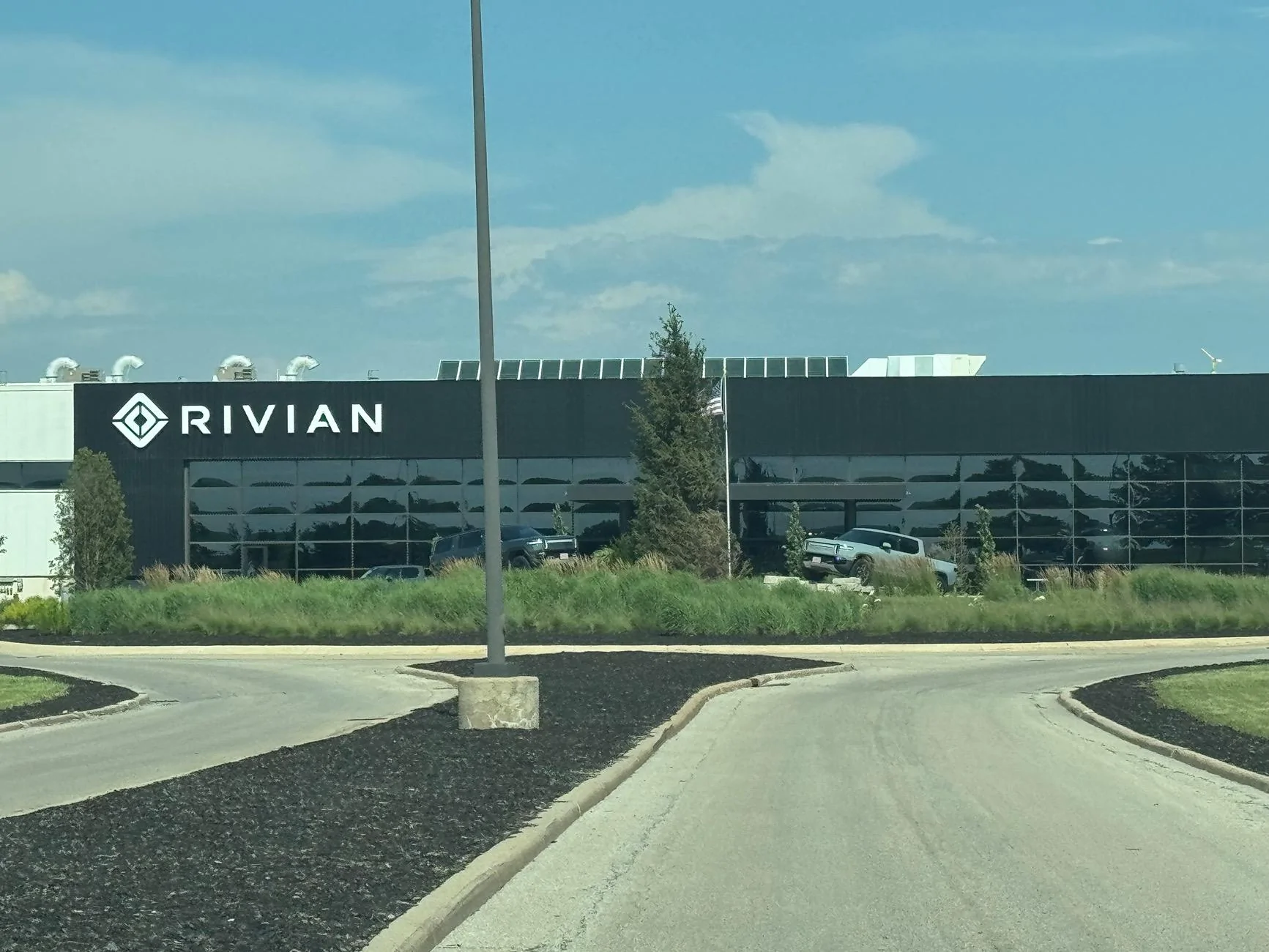 Visited the Normal IL Rivian plant | Rivian Forum - R1T R1S R2 R3 News ...