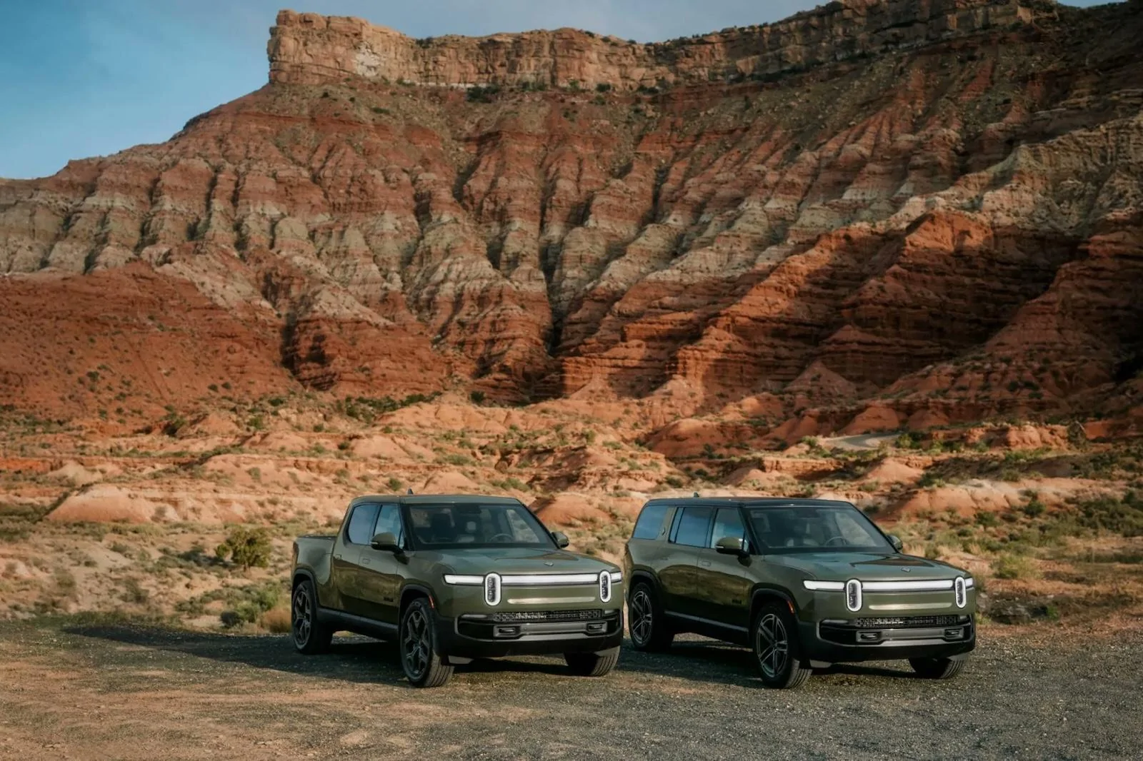 2026 Quad-Motor R1S / R1T Officially Revealed (Specs & Price) | Rivian ...