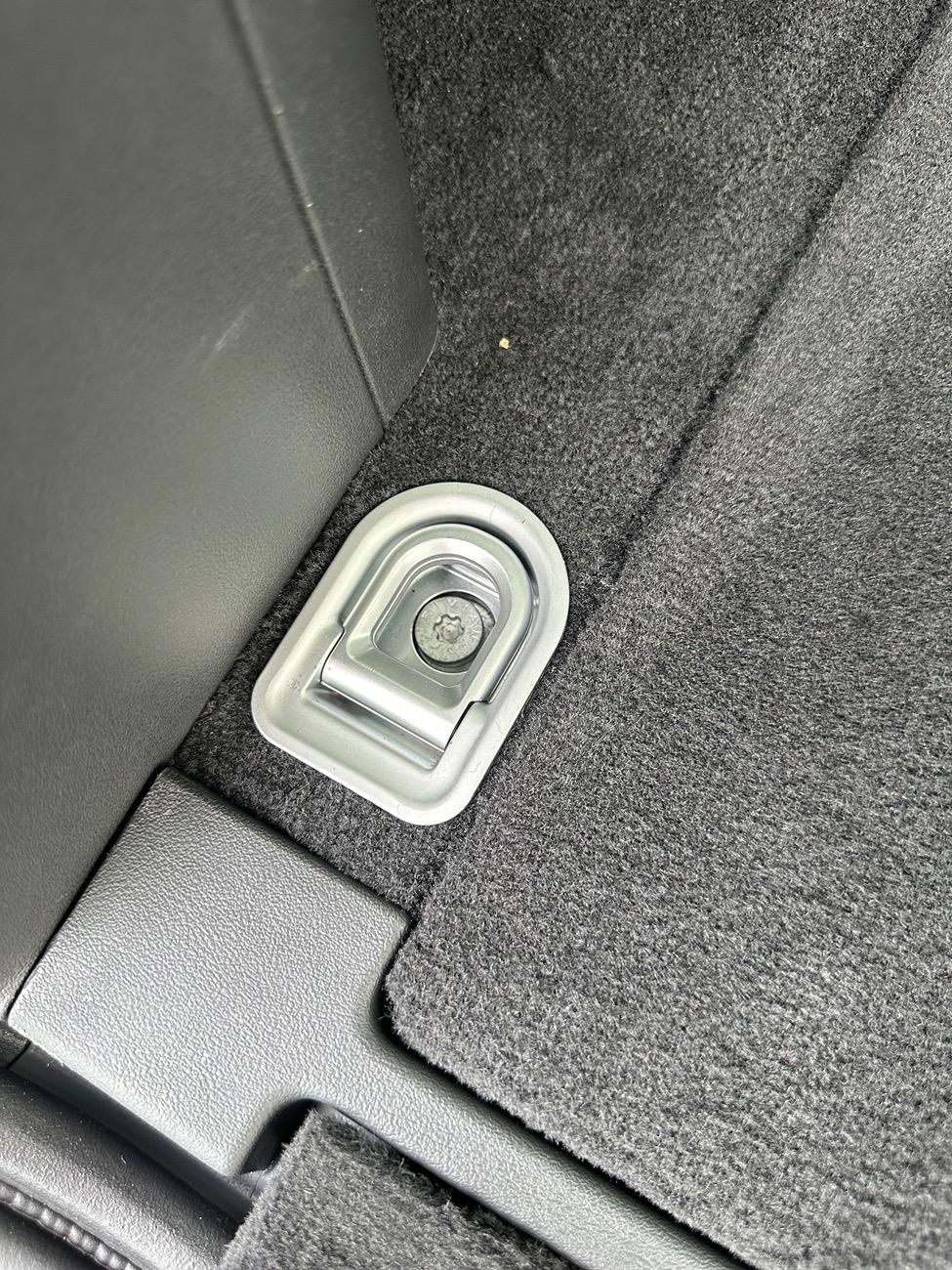 Cargo Tie-down changes in 2026 R1S Gen 2 | Rivian Forum - R1T R1S R2 R3 ...