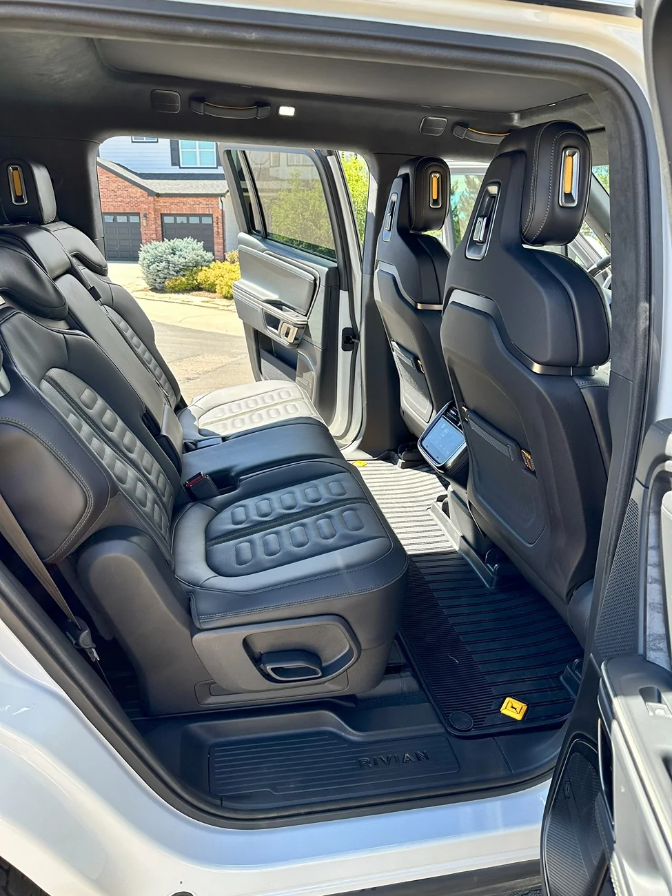 Colorado - For Sale: 2023 Rivian R1S Quad Motor AWD – Adventure-Ready ...