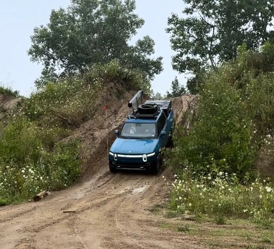 Any creative roof rack setups for weekend getaways? | Rivian Forum ...