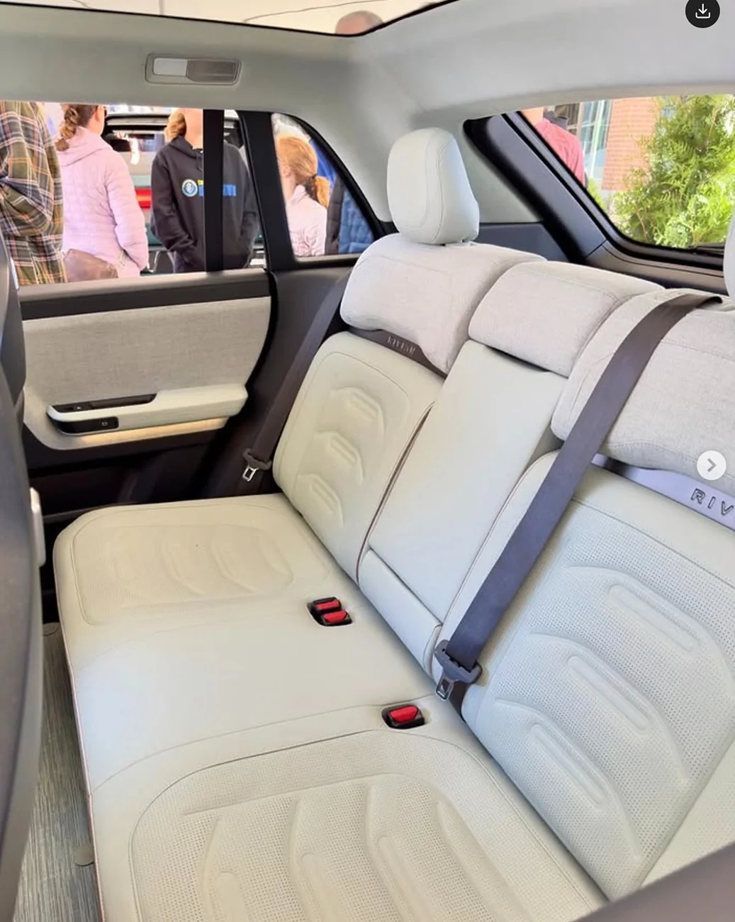 R2 / R3 colors & interior trims: Cloud White, Permafrost, Laguna Beach ...