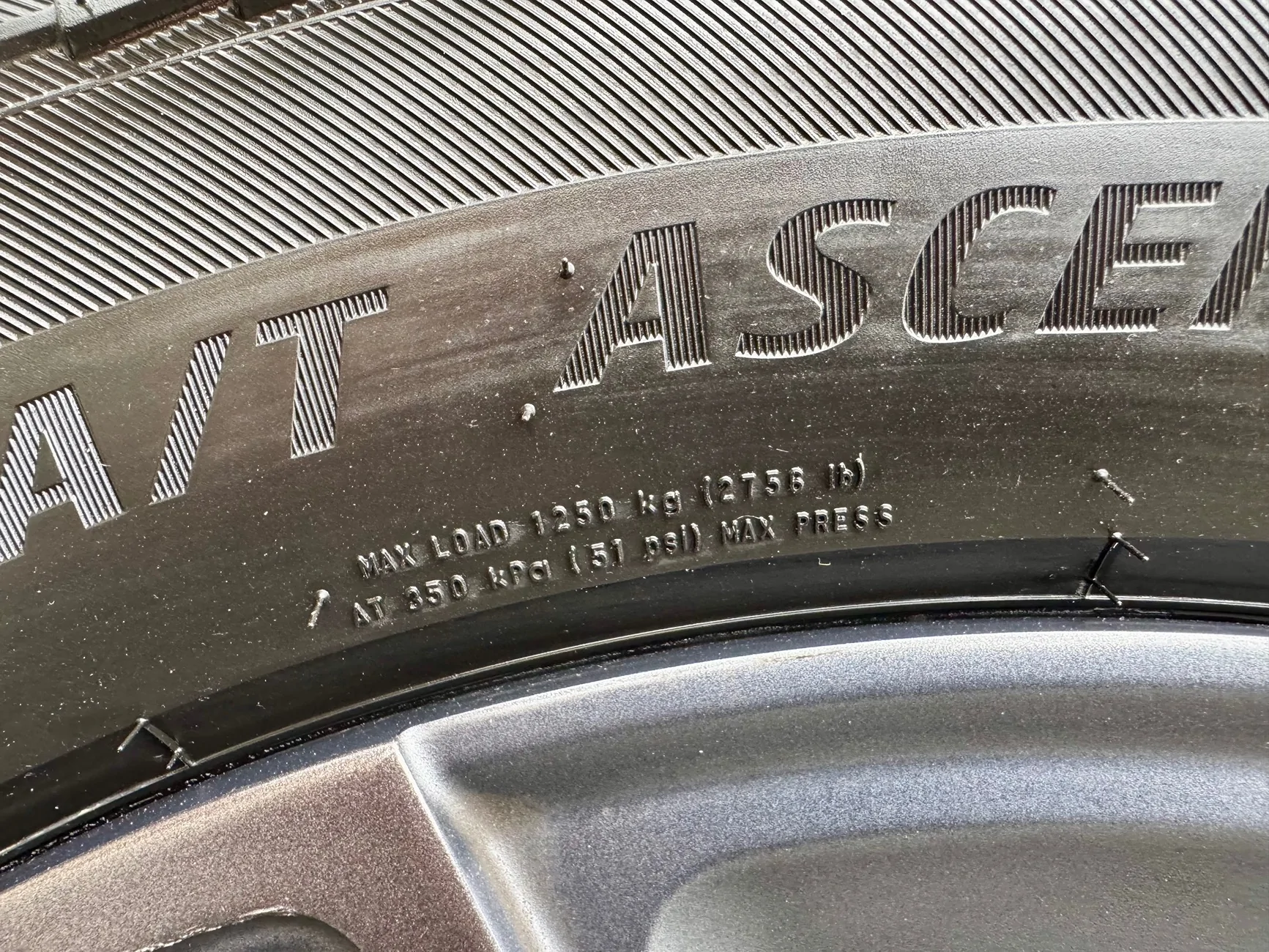 Any experience with Bridgestone Dueler A/T Ascent SL 275/65 20? | Page ...