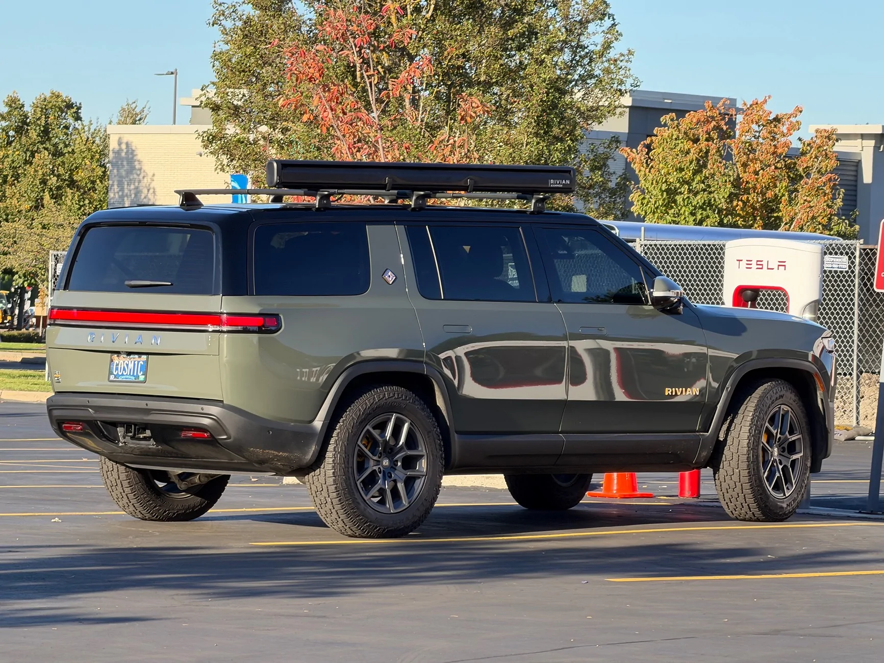 Rivian Kammok awning question | Rivian Forums - R1T R1S R2 R3 News ...