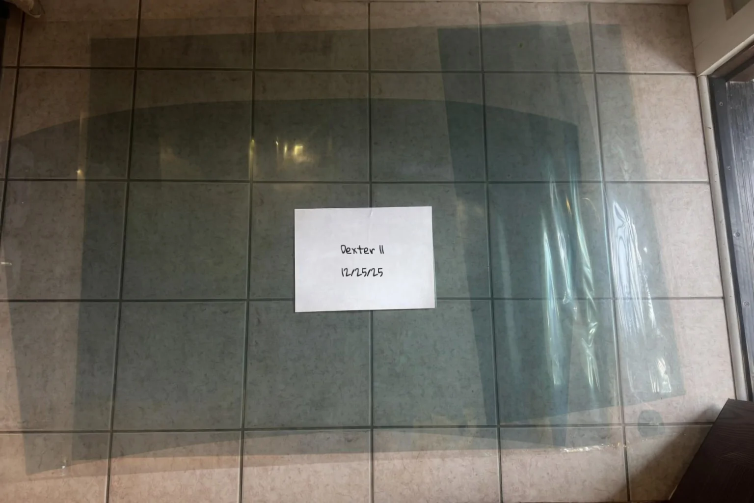 Georgia - [SCAM WARNING] Windshield and two sunroof windows | Rivian ...