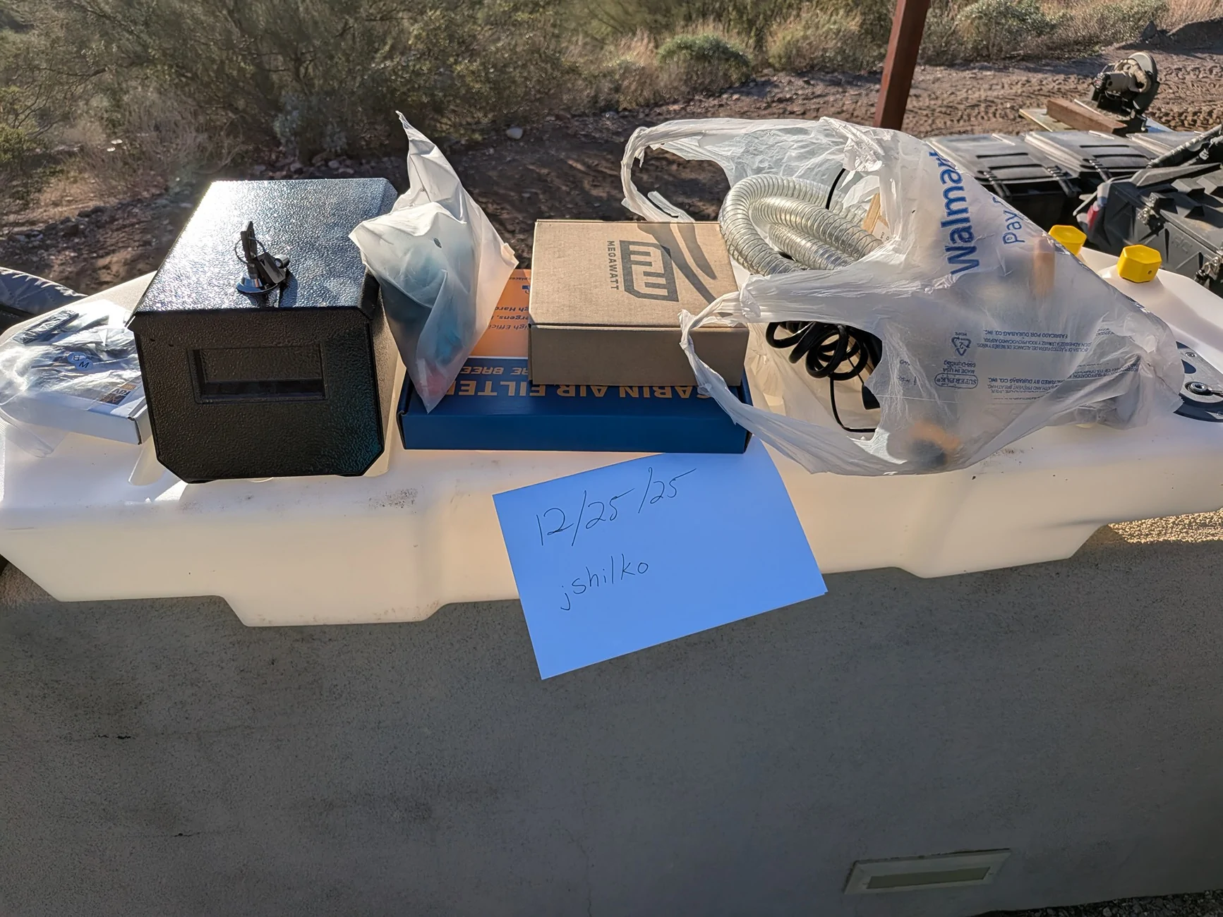 Arizona - Free "Rivian Stuff" including frunk water tank, locking ...