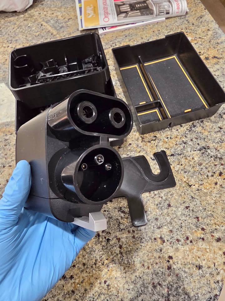 California - R1T Accessories | Rivian Forum - R1T R1S R2 R3 News, Specs ...