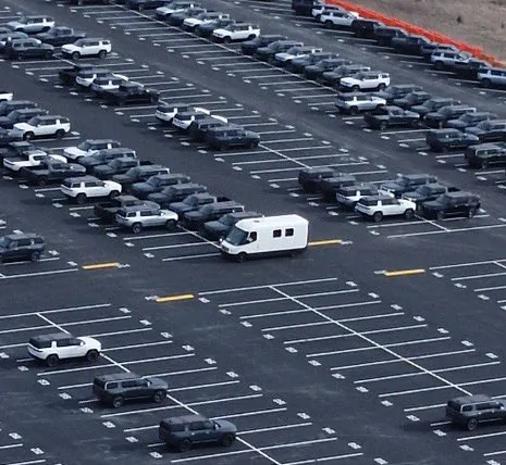 Rivian Commercial Van (RCV) gets windows! | Rivian Forum - R1T R1S R2 ...