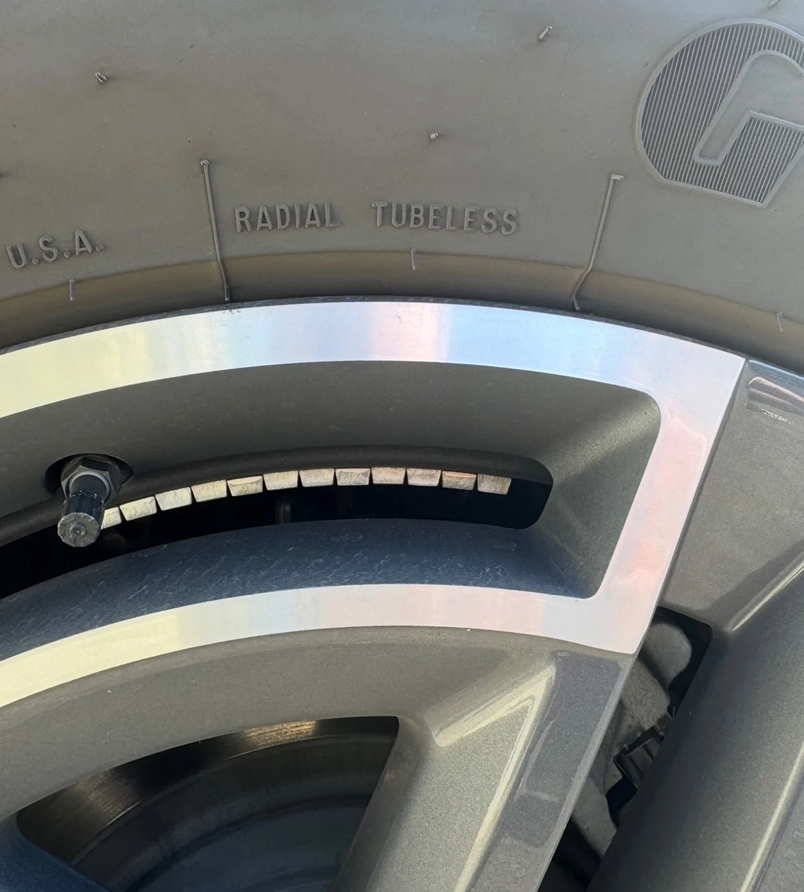 20" Inch - GY WRANGLER TERRITORY AT (RIV) | 275/60R20 - 116H - 580AB ...