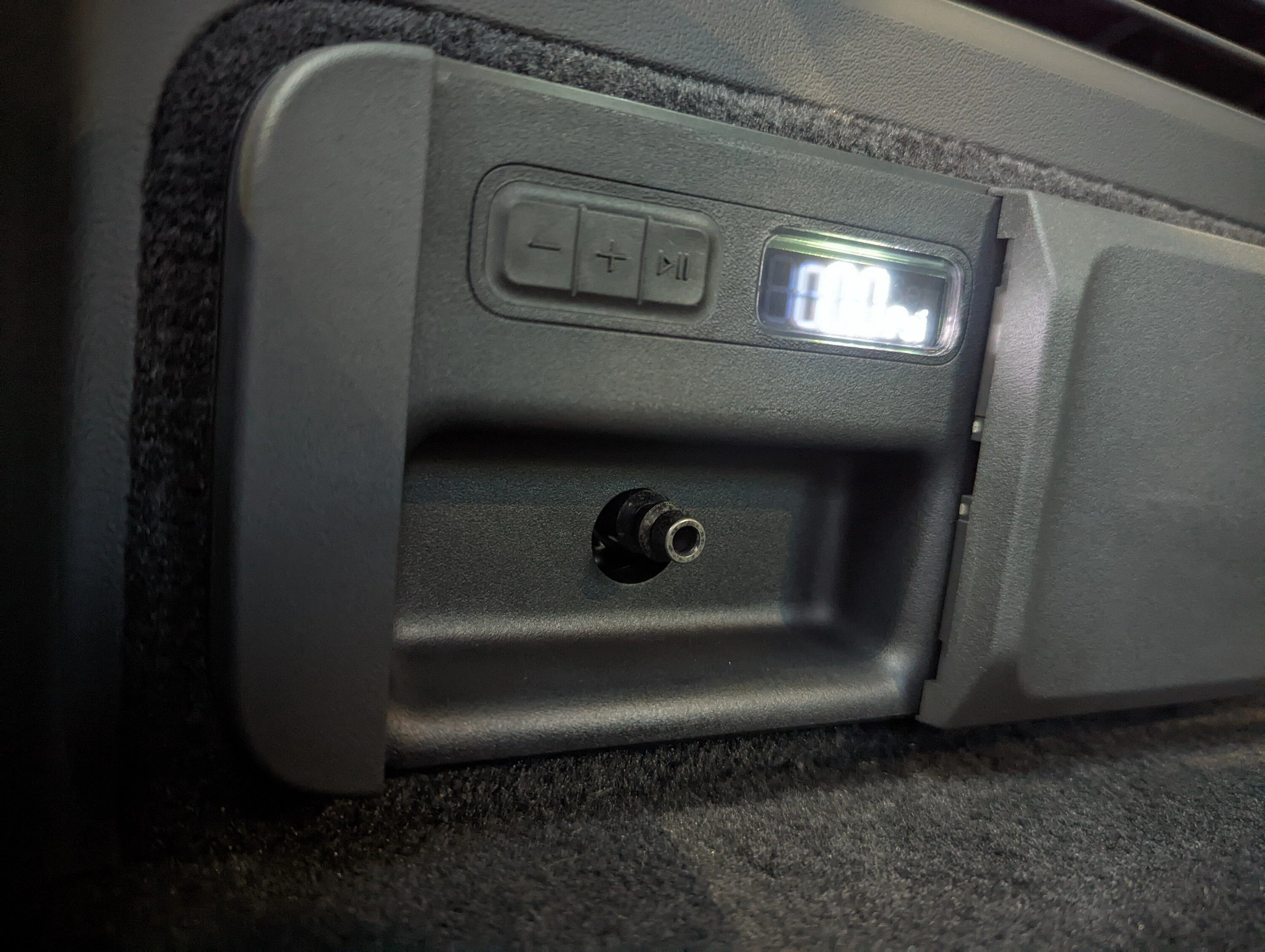 R1S Owners: Check your air compressor hose | Rivian Forums - R1T R1S R2 ...