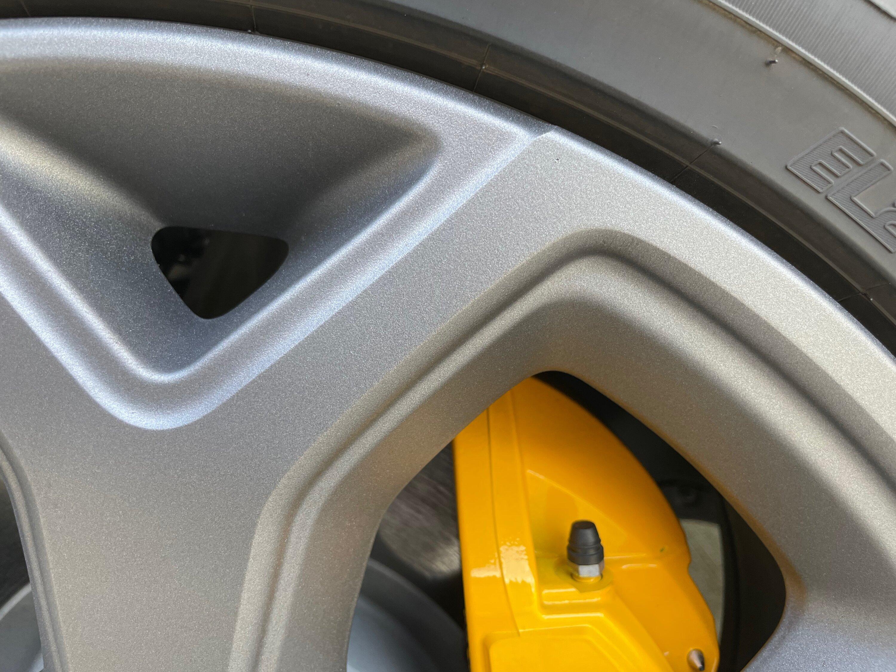 Hyperdip applied on 21" wheels (Anthracite Gray) | Rivian Forum - R1T ...