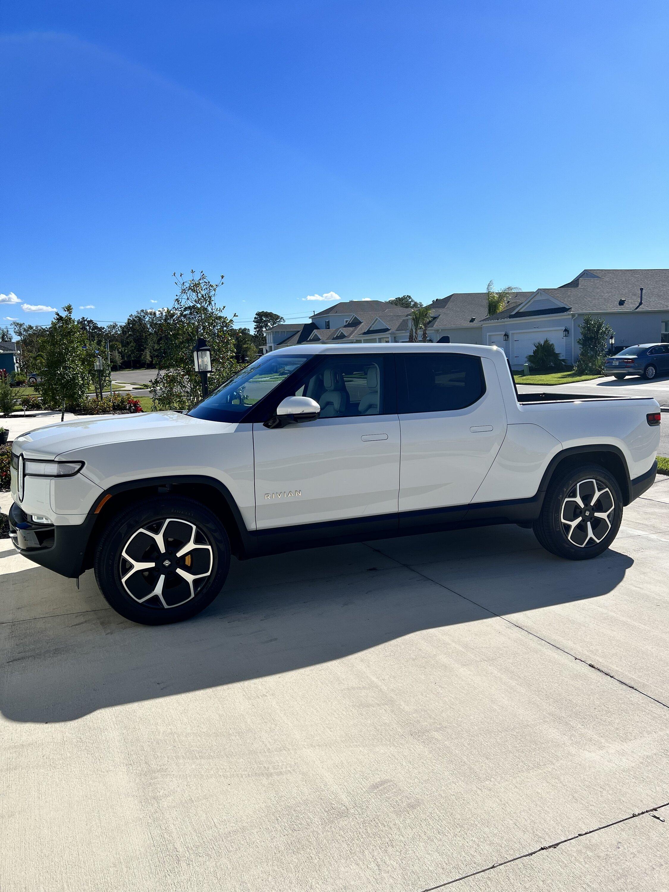 Florida - 21in Road Wheels/Tires Set or Spare $1500 obo | Rivian Forum ...