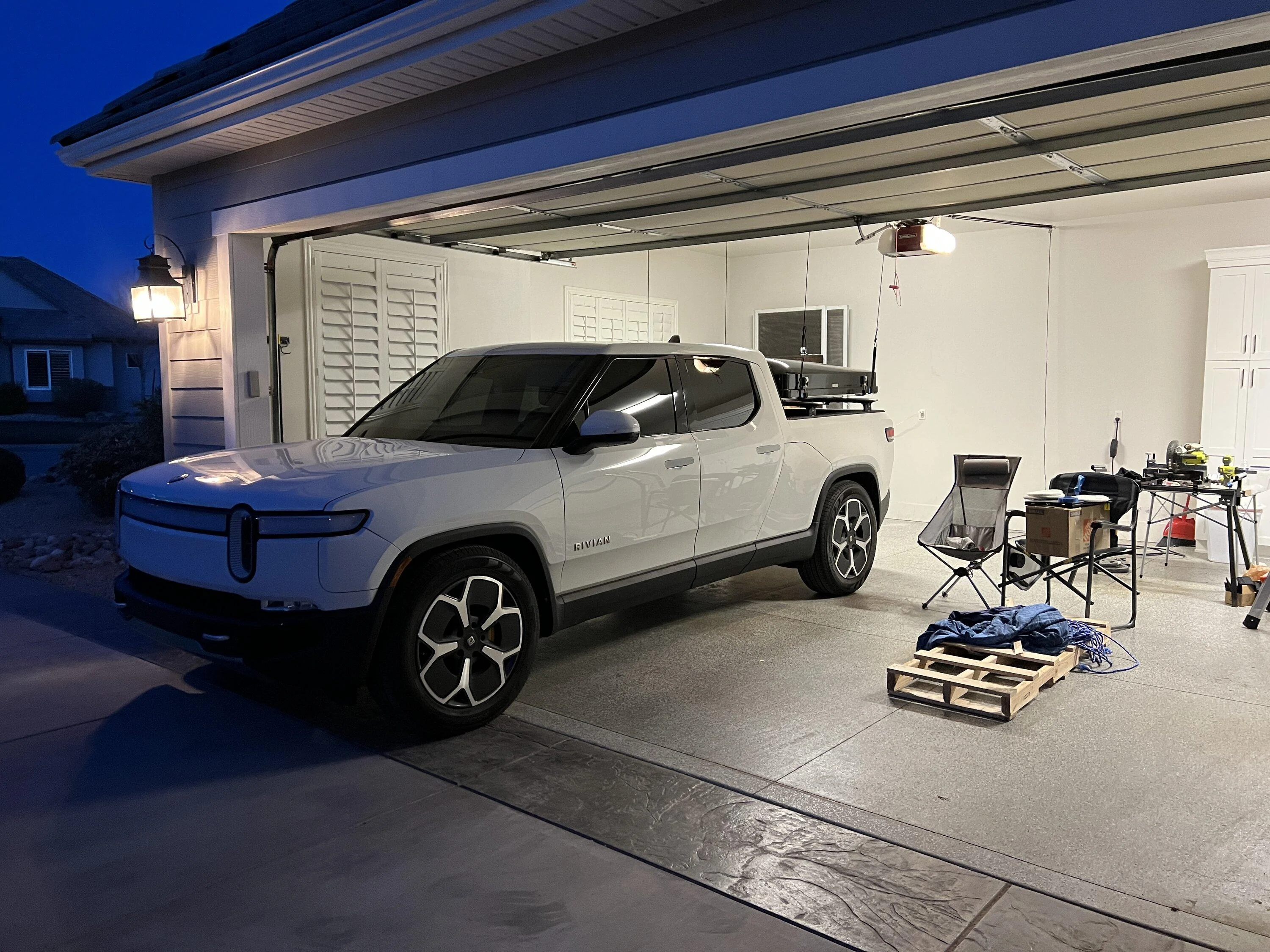 Hoist Lift System for Roof Top Tent Successfully Installed | Rivian ...