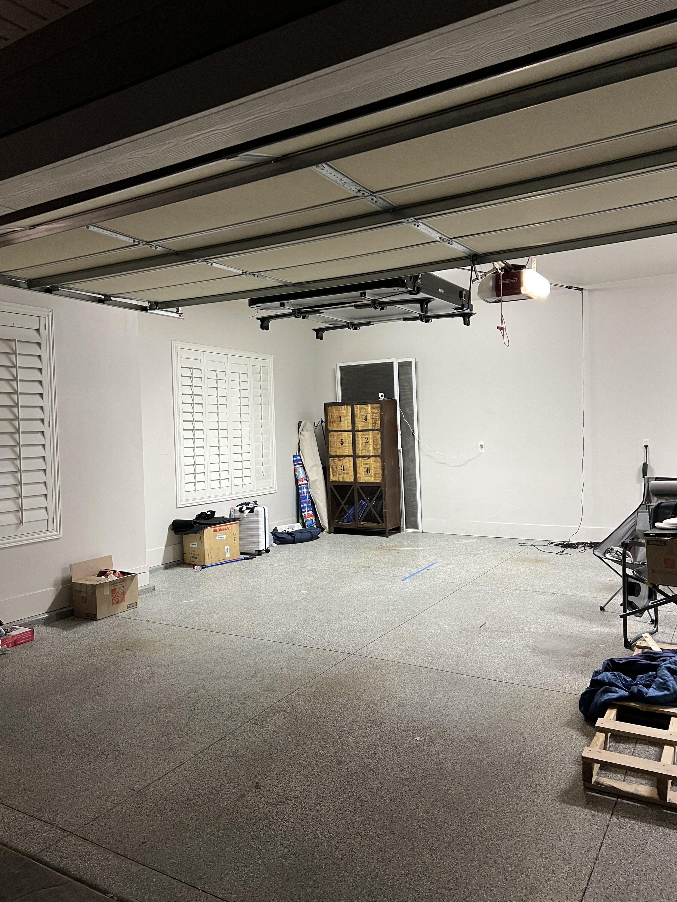 Hoist Lift System for Roof Top Tent Successfully Installed | Rivian ...