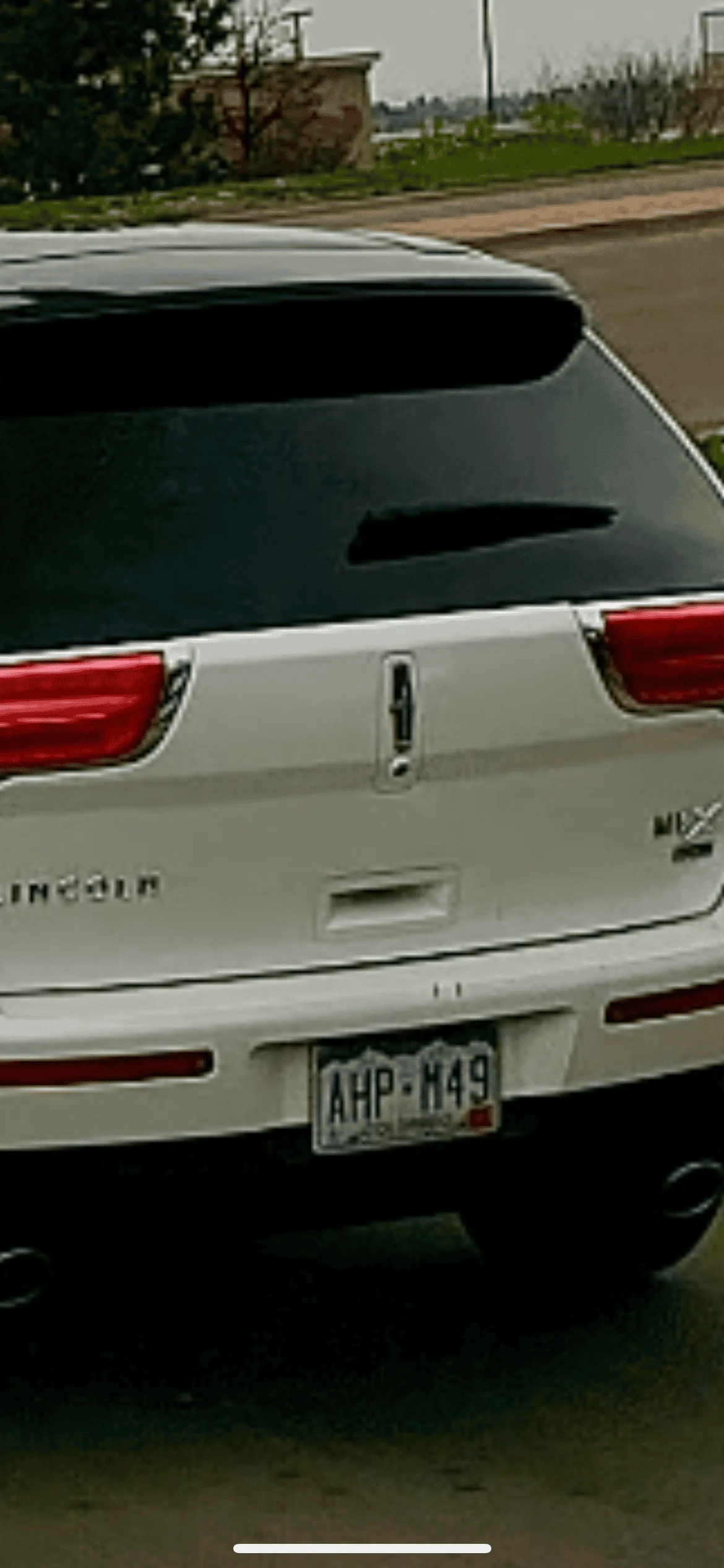 Comparison images: Rivian Drive Cam vs. Aftermarket Dash Cam (+ video ...
