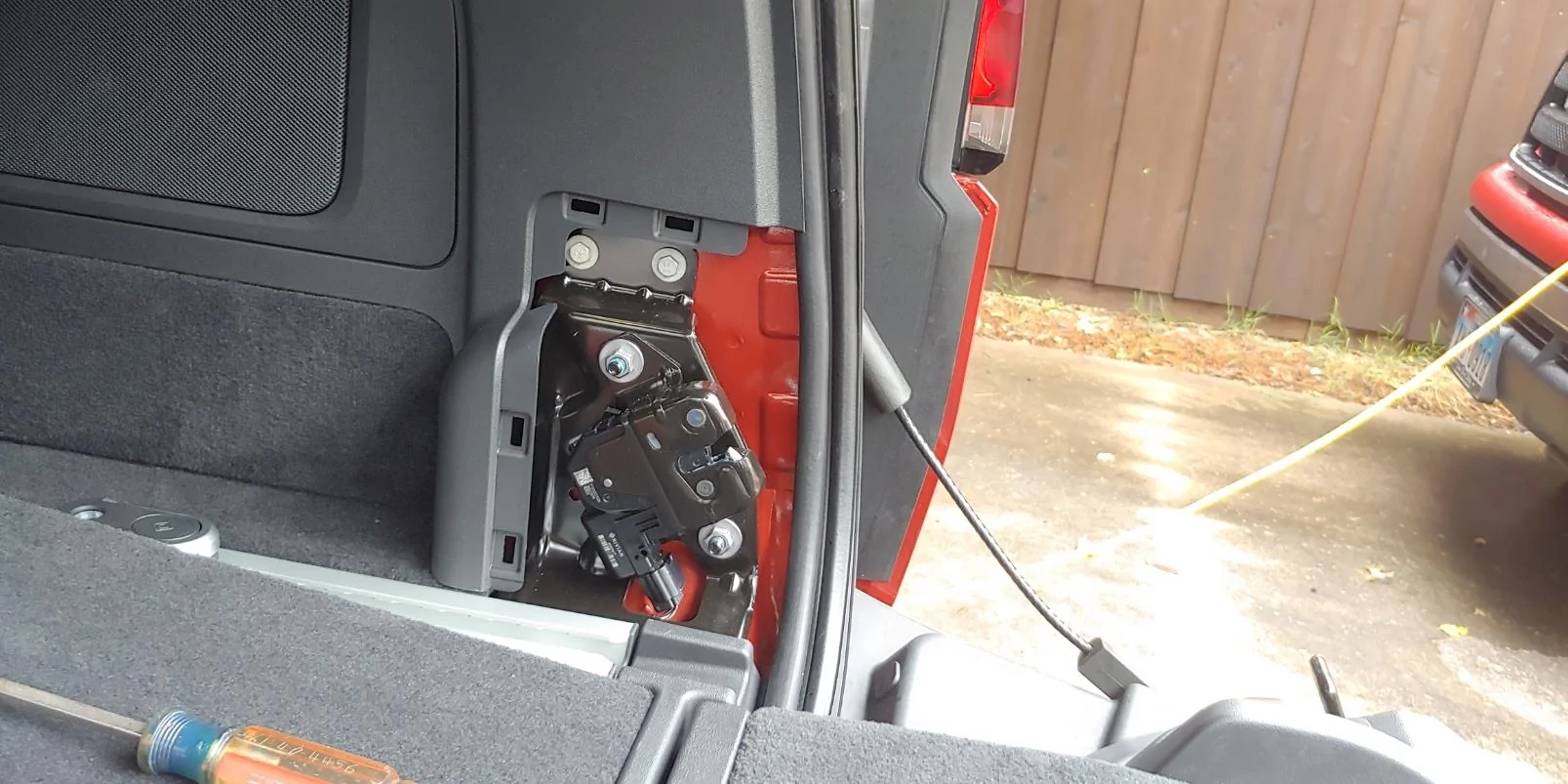 R1S Subwoofer removal, vibration rattle fix and pics | Rivian Forum ...