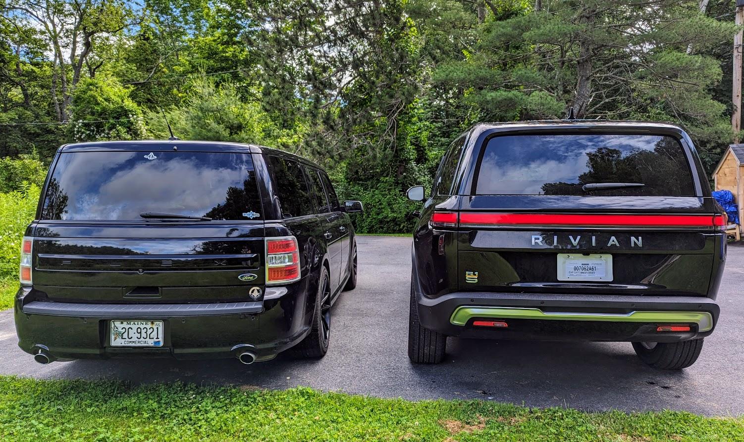 R1S vs. Ford Flex Photos - Exterior | Rivian Forum - R1T R1S R2 R3 News ...