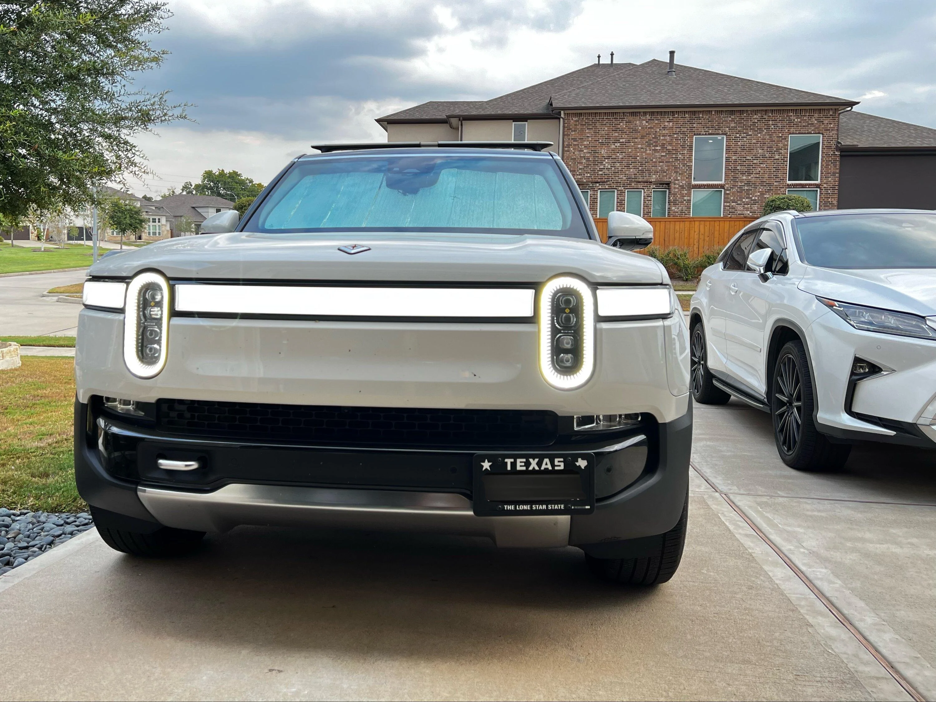 Front License Plate Mount that looks good and high quality? | Page 5 ...