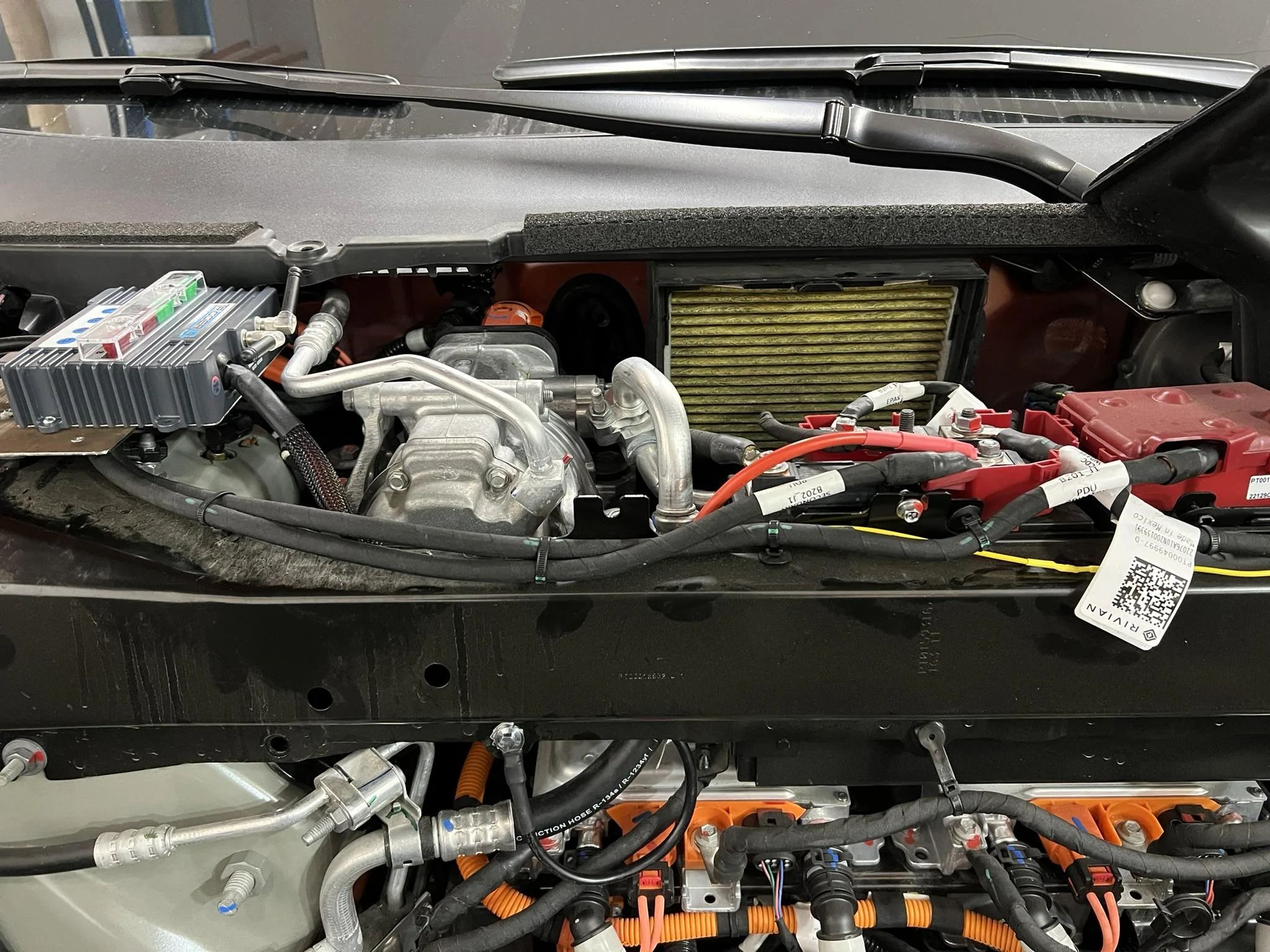 Where is the 12 volts? | Rivian Forum - R1T R1S R2 R3 News, Specs ...