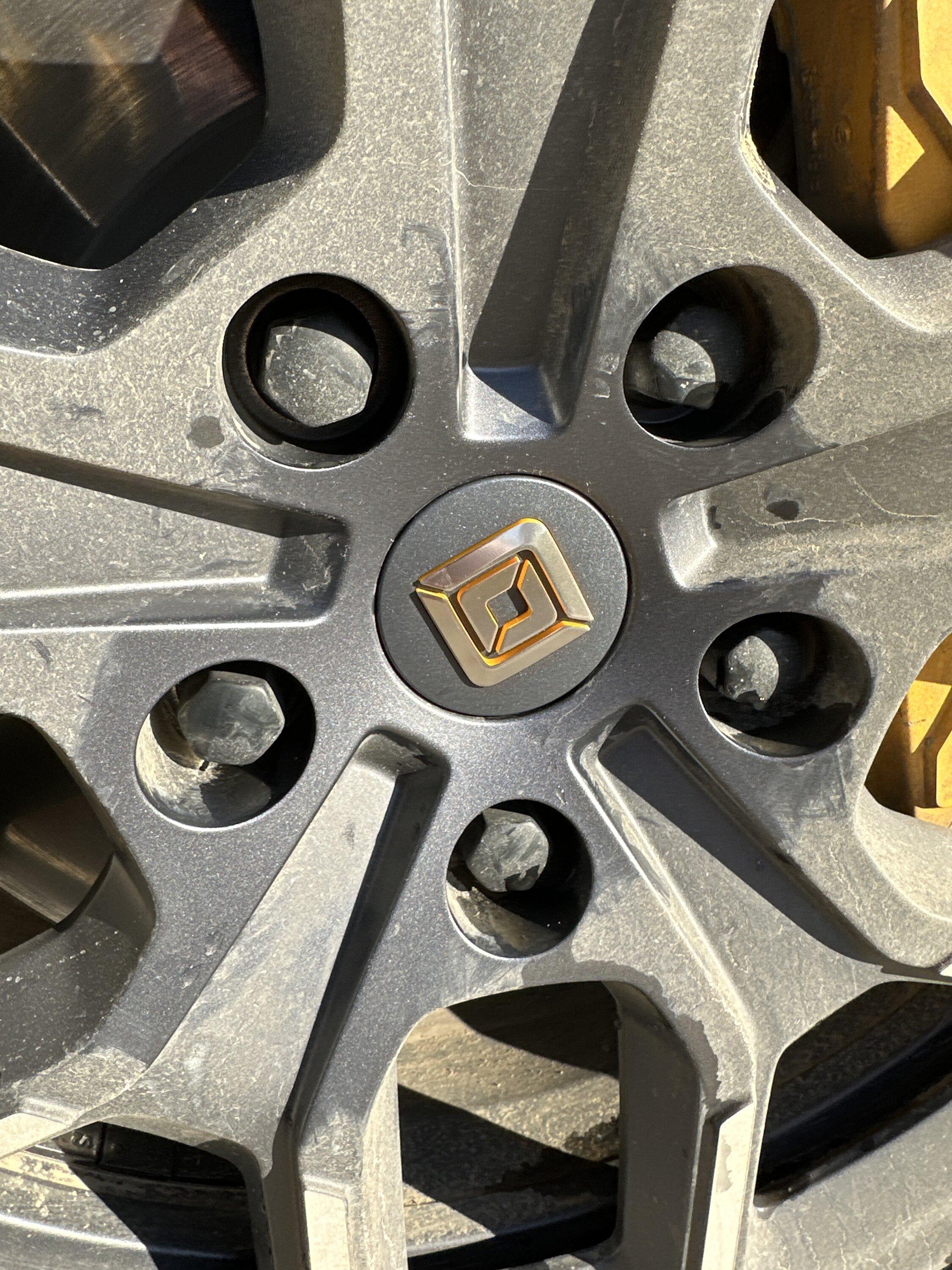 Are 21” and 20” center caps the same size? | Rivian Forum - R1T R1S R2 ...