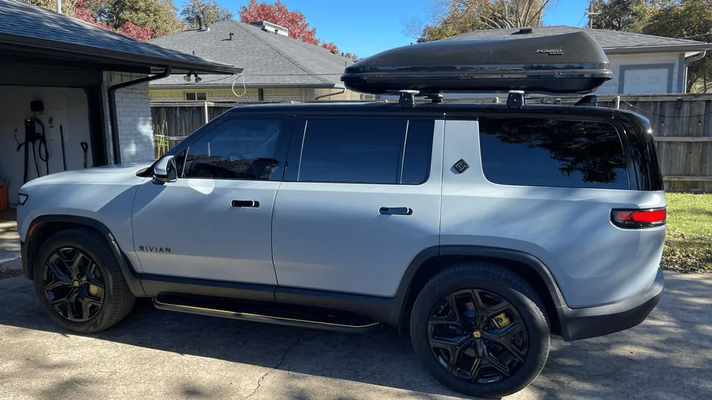 Thule Motion XT XL cargo box fits well on R1S roof crossbars | Rivian ...
