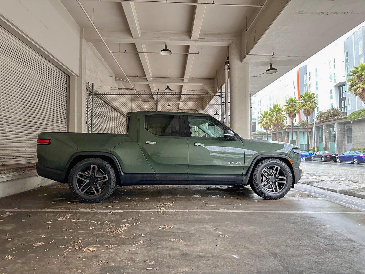 Atomic Wheels on Rivians - Installed Photos | Page 3 | Rivian Forum ...