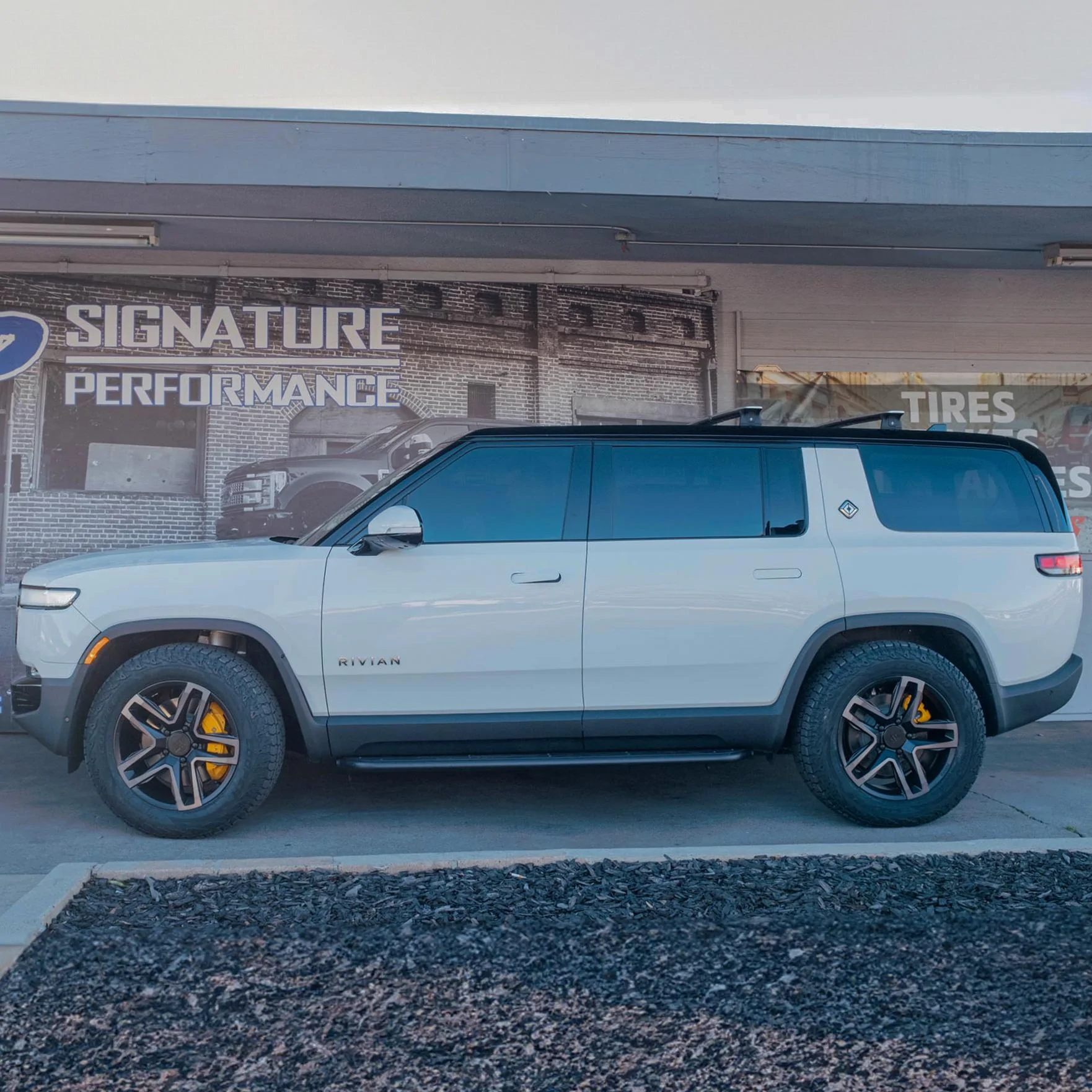 Atomic Wheels on Rivians - Installed Photos | Page 3 | Rivian Forum ...