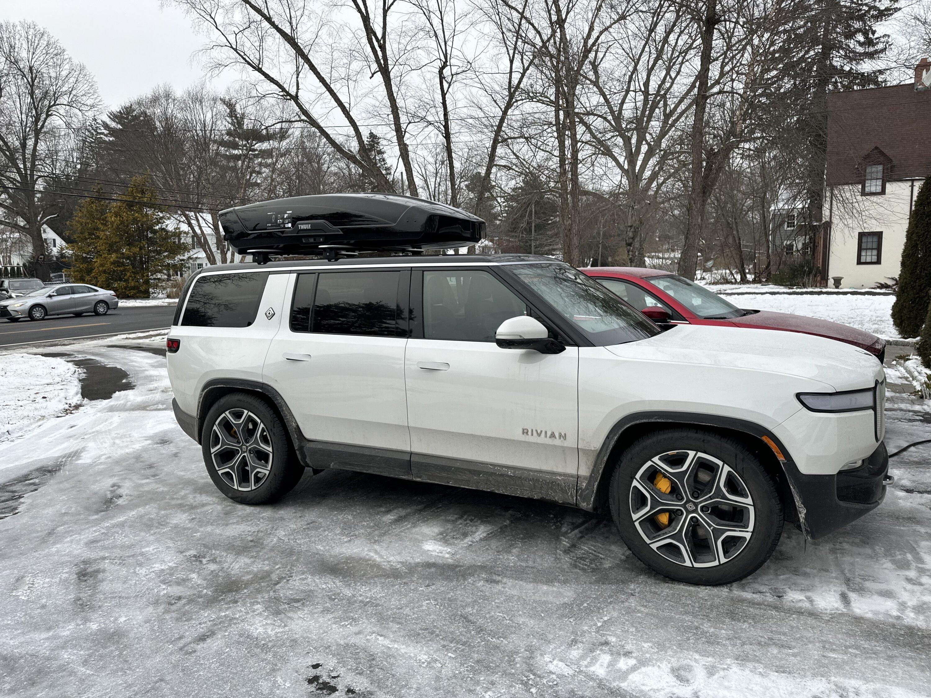 Rivian R1S gets Thule Motion XT XXl Roof Box installed | Page 2 ...