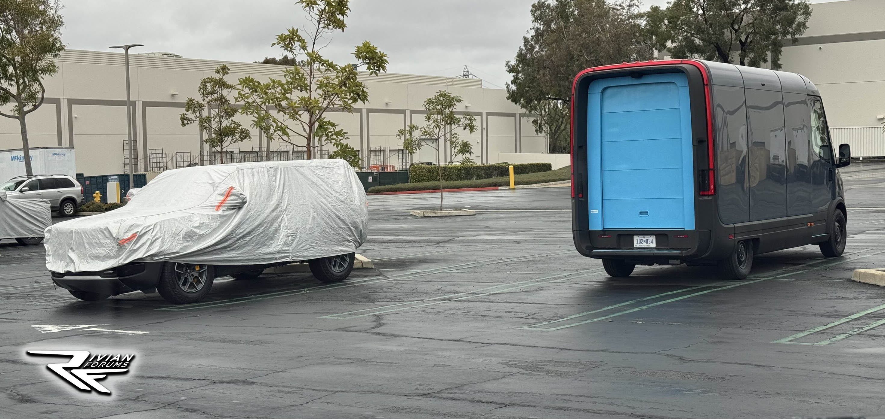 R2S and R2T seen at Rivian Irvine ?? | Rivian Forums - R1T R1S R2 R3 ...