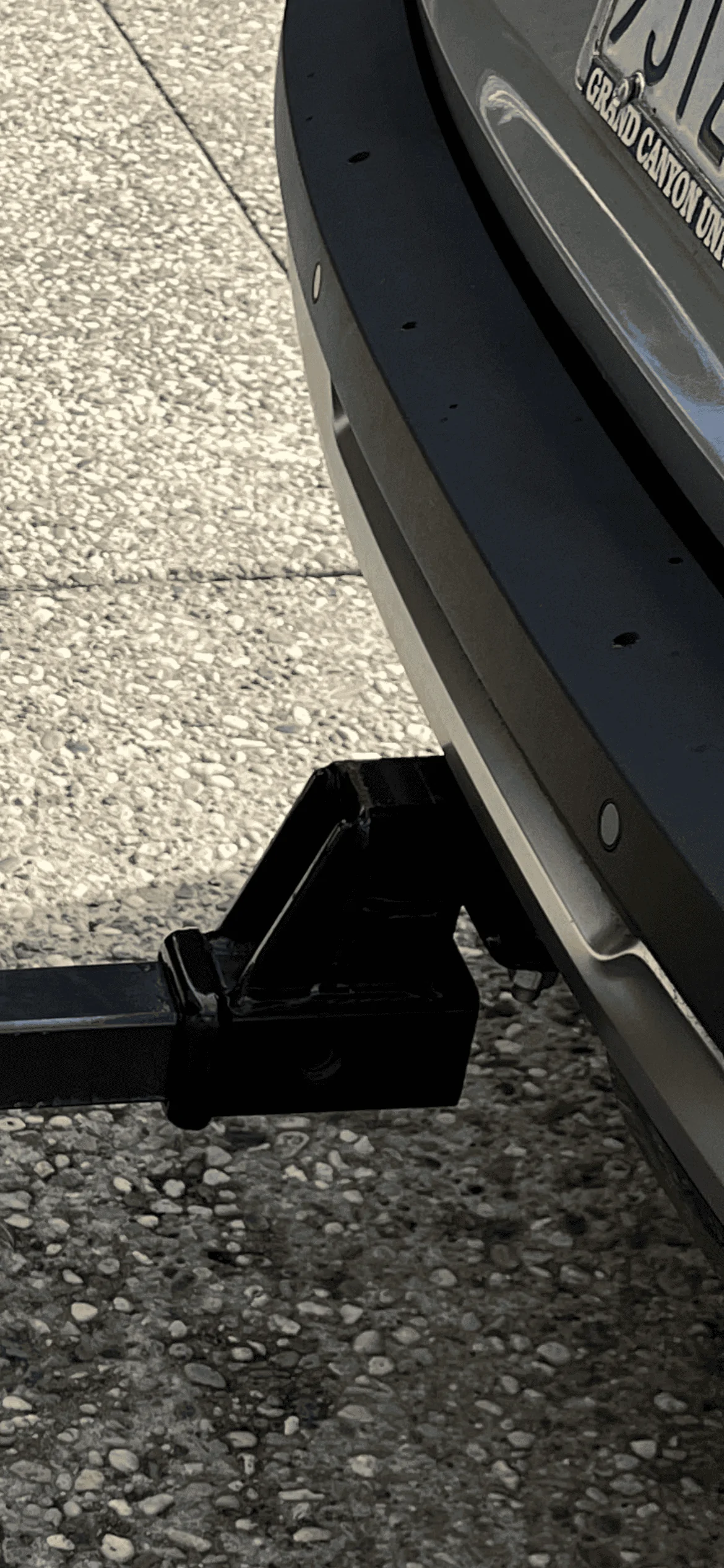 Kuat Piston Pro X hitch bike rack works great on R1S | Rivian Forum ...