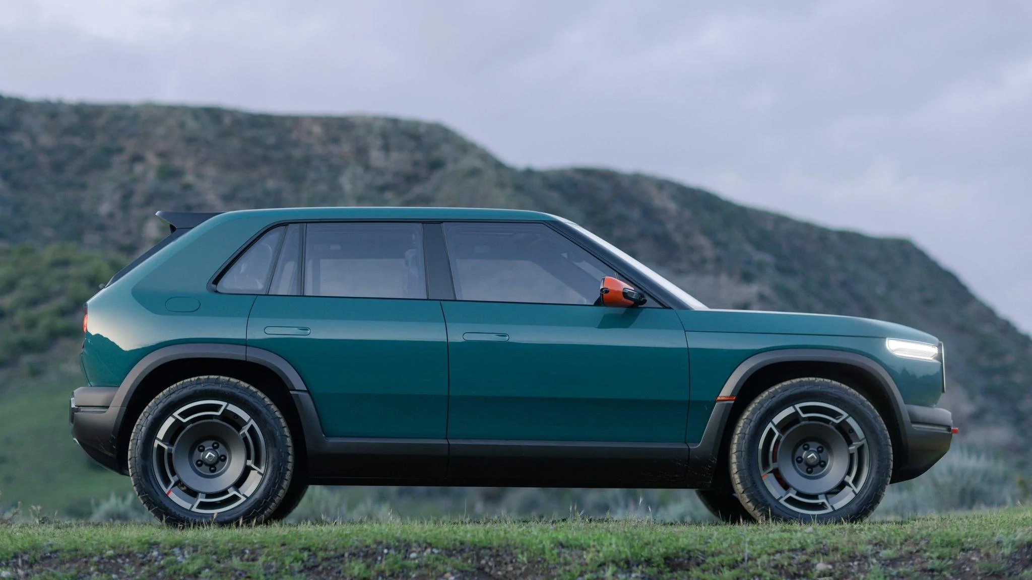 R3 / R3X Dimensions: ~161.4 in length / ~59.5 in height ? | Rivian ...