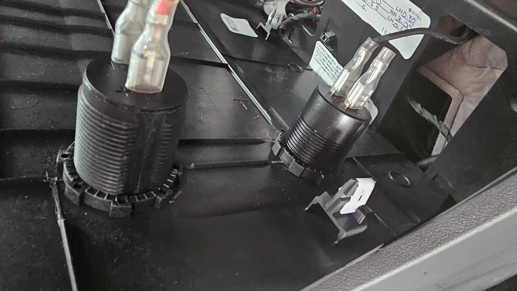 DIY: How To Add Interior 12v/USB-C (and interior high-current 12v loads ...