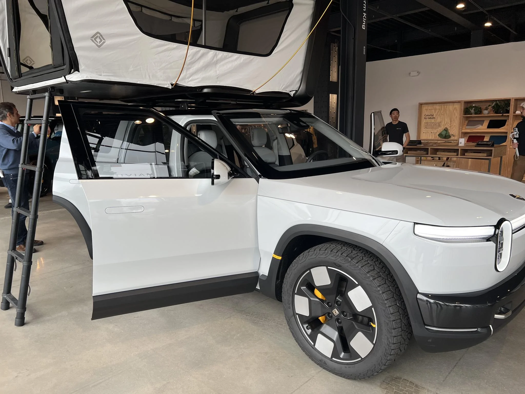 R2 with Treehouse Roof Top Tent RTT (from NYC showing) | Rivian Forum ...