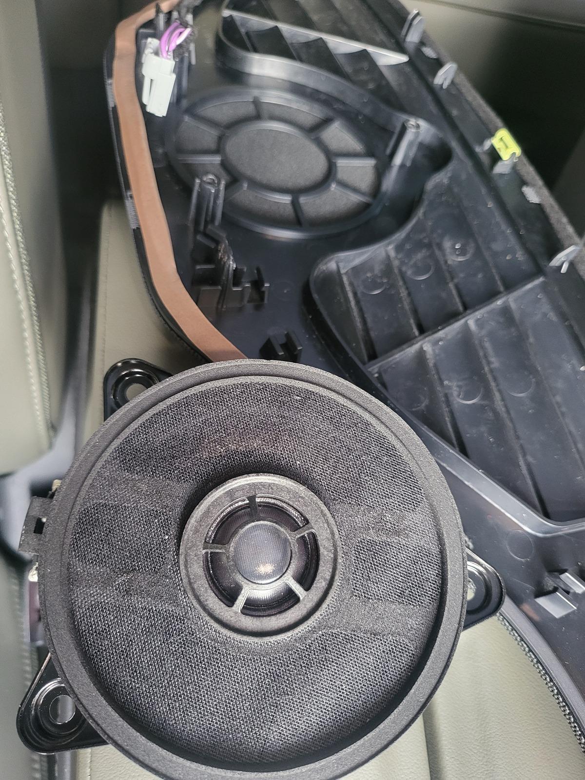 Dash rattle mitigation - dash disassemble DIY | Rivian Forum - R1T R1S ...