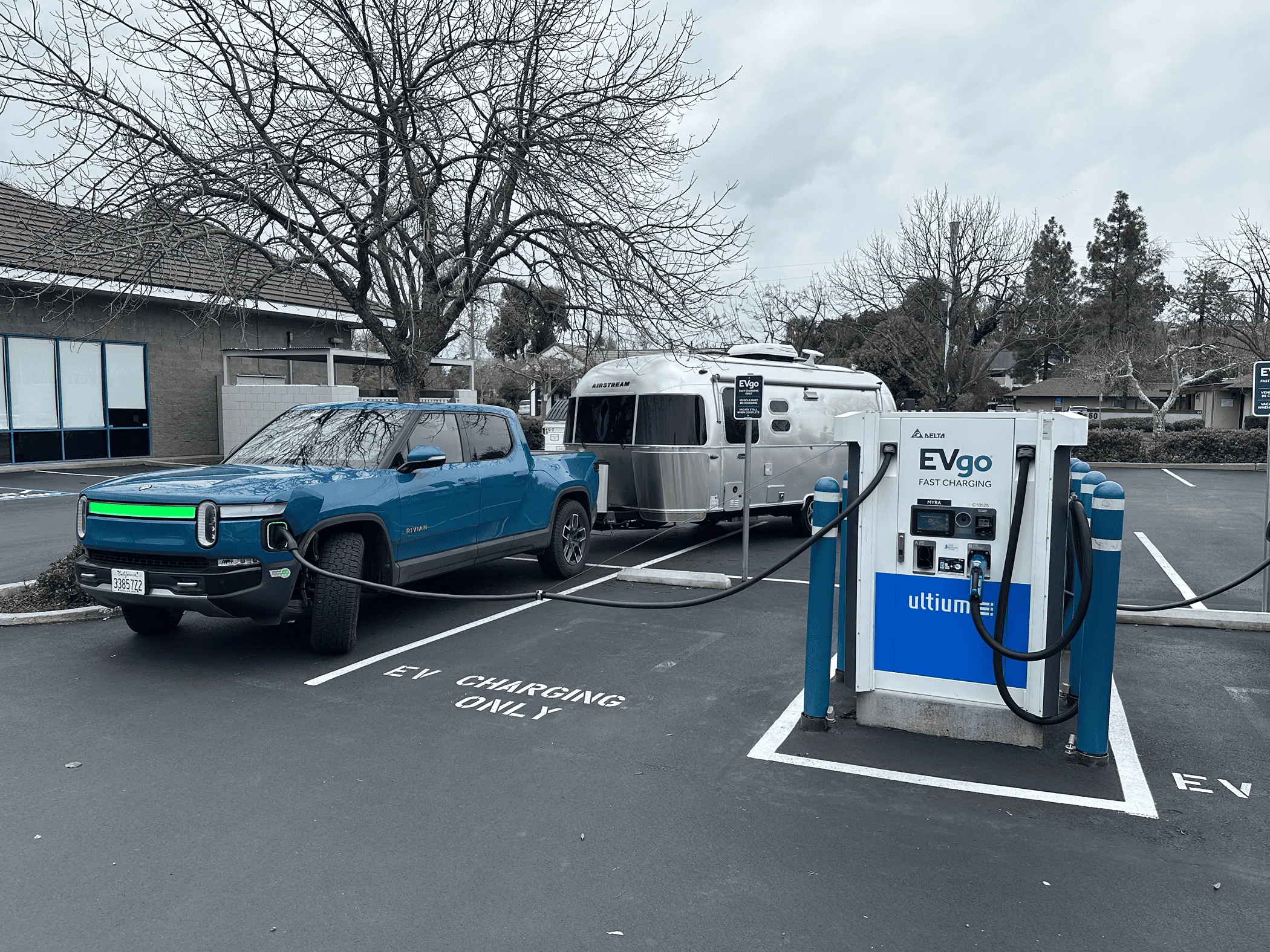 First Experience pulling the Airstream Trade Wind with R1T | Rivian ...